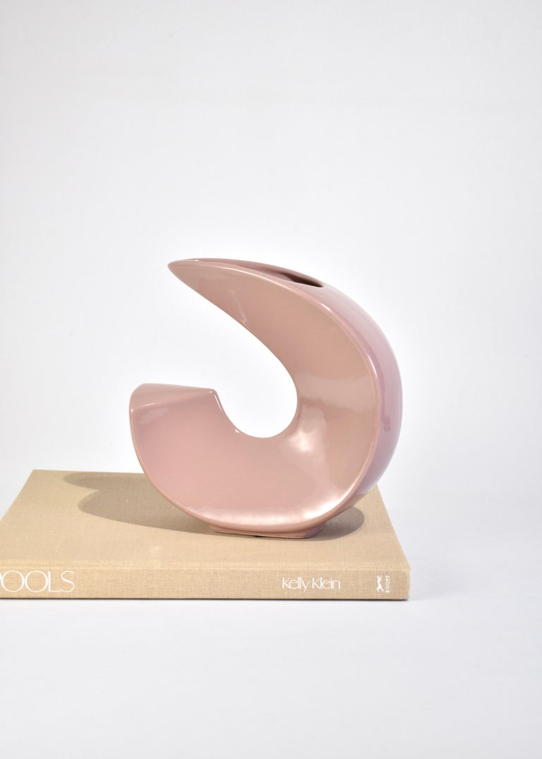 Pink Curved Vase For Sale at 1stDibs