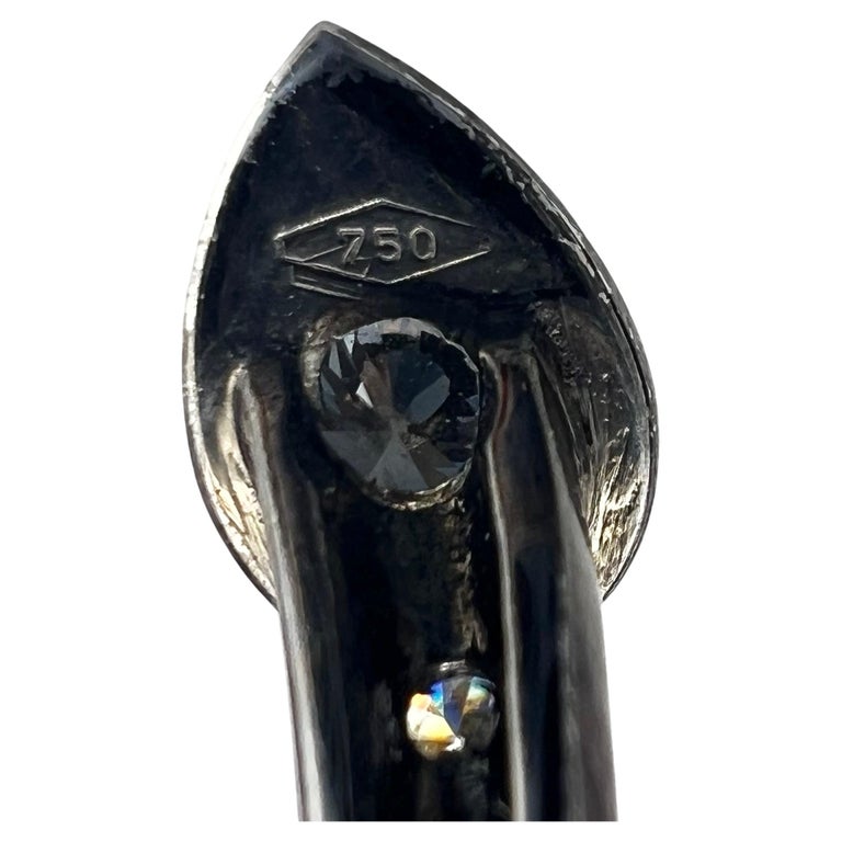 18k Gold Pink Sapphire Diamond Leaf Brooch For Sale at 1stDibs