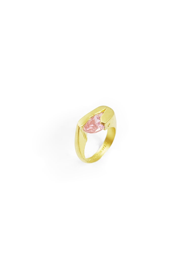 Pink Stone in Broken Brick - 14k gold pinky ring For Sale at 1stDibs