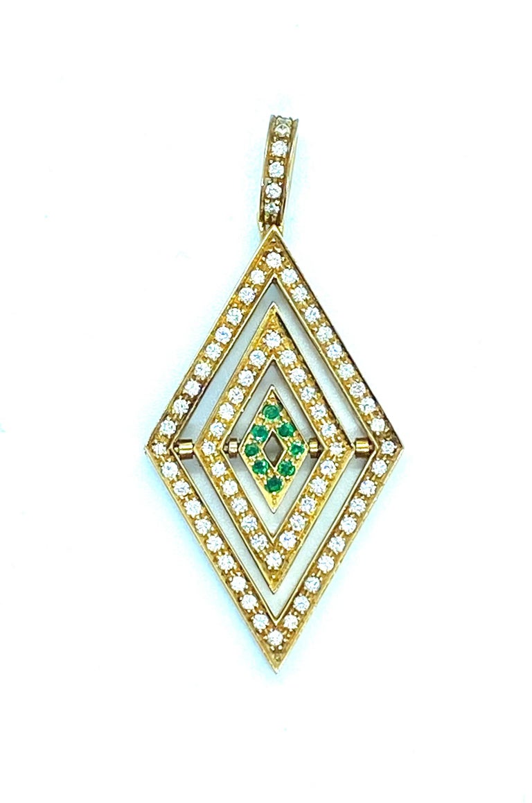 Pivoting gold rhombus pendant For Sale at 1stDibs