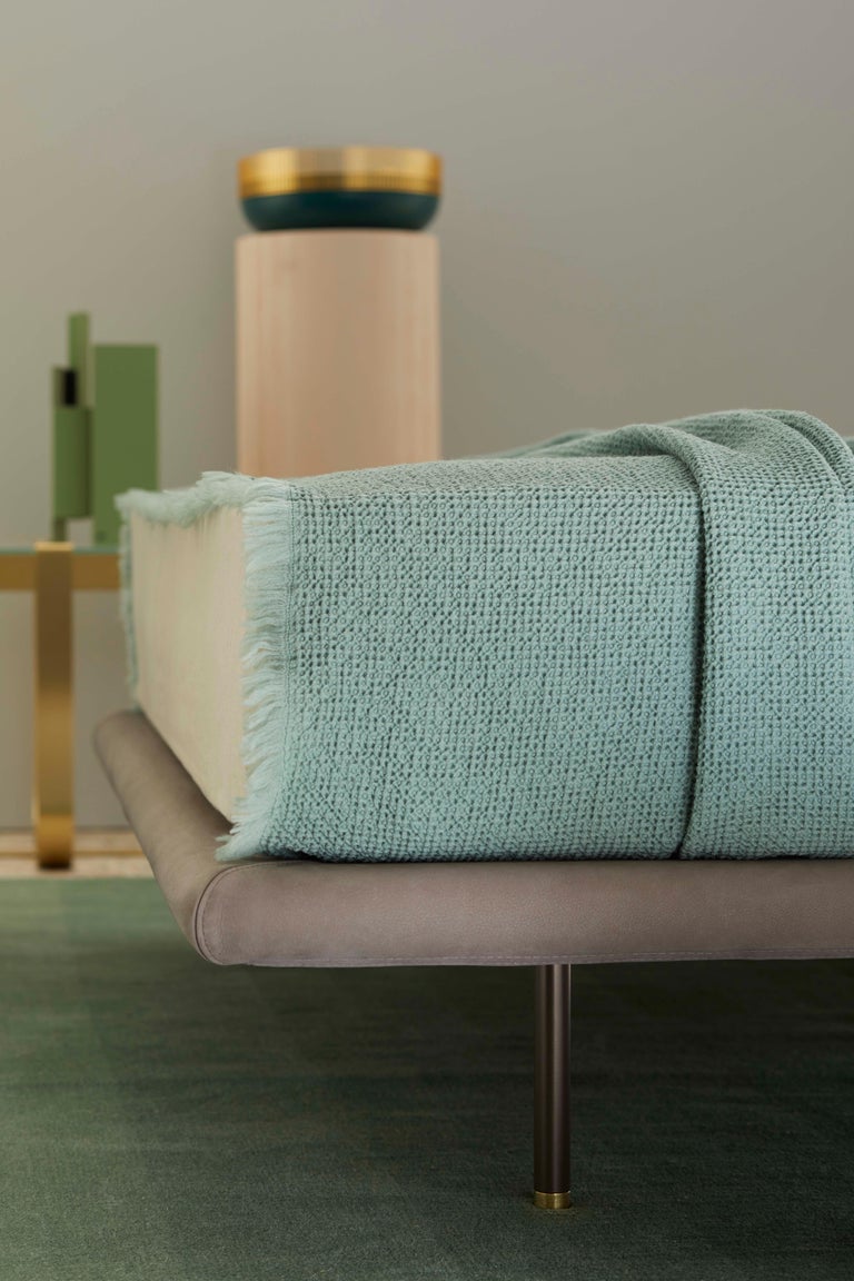 Pixel Air King Size Bed in Velvet Upholstery with Base by Sergio Bicego ...