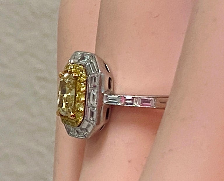 Platinum 1.13 Ct Fancy Yellow Cushion Cut Center Diamond Ring For Sale ...