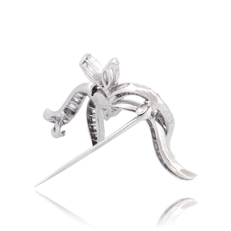 Platinum 2.33ct Diamond Streamer Brooch For Sale at 1stDibs