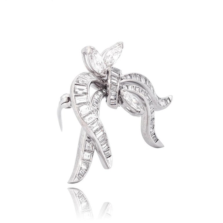 Platinum 2.33ct Diamond Streamer Brooch For Sale at 1stDibs
