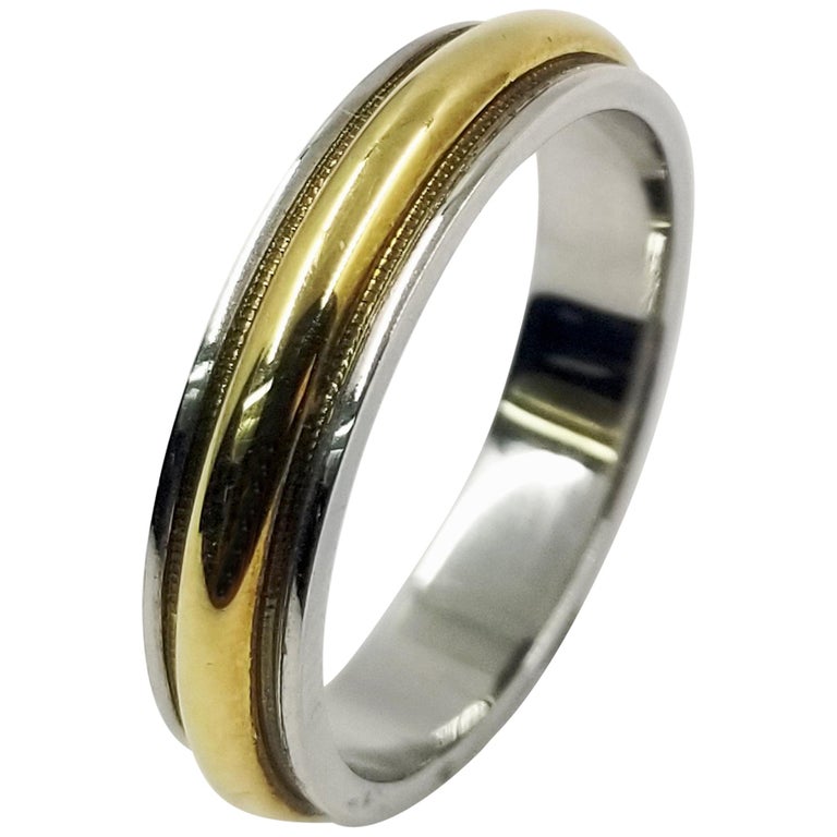 Platinum and 18 Karat Yellow Gold Men's Wedding Band For Sale at 1stDibs