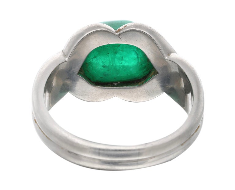 Platinum and Emerald Ring For Sale at 1stDibs