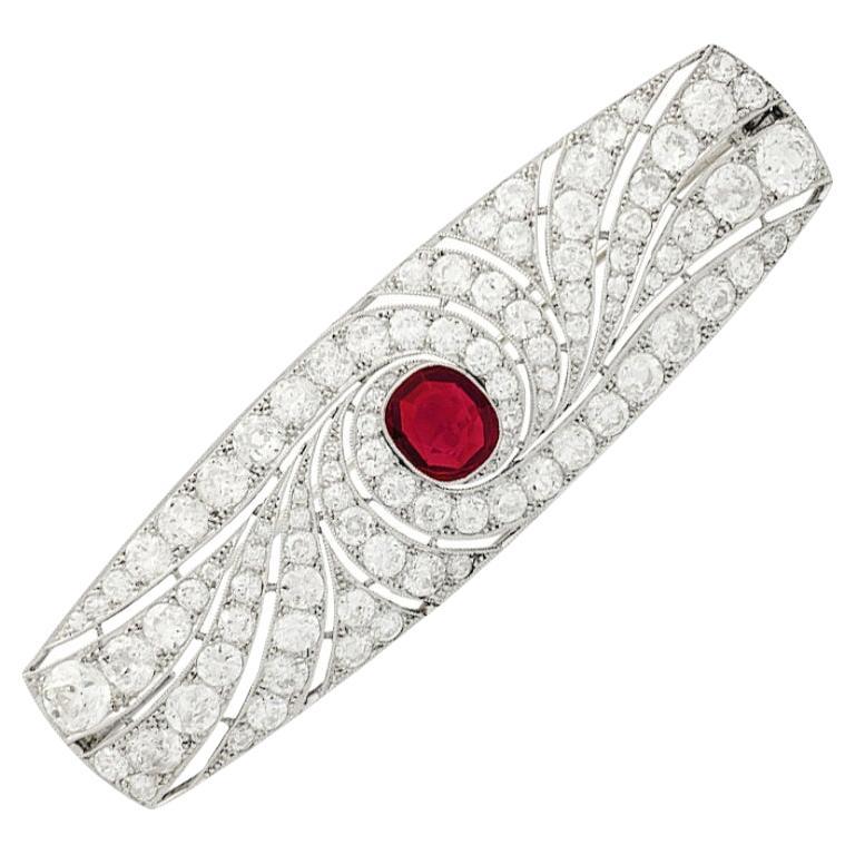 Platinum Art Deco Brooch, Ruby and Diamonds For Sale at 1stDibs