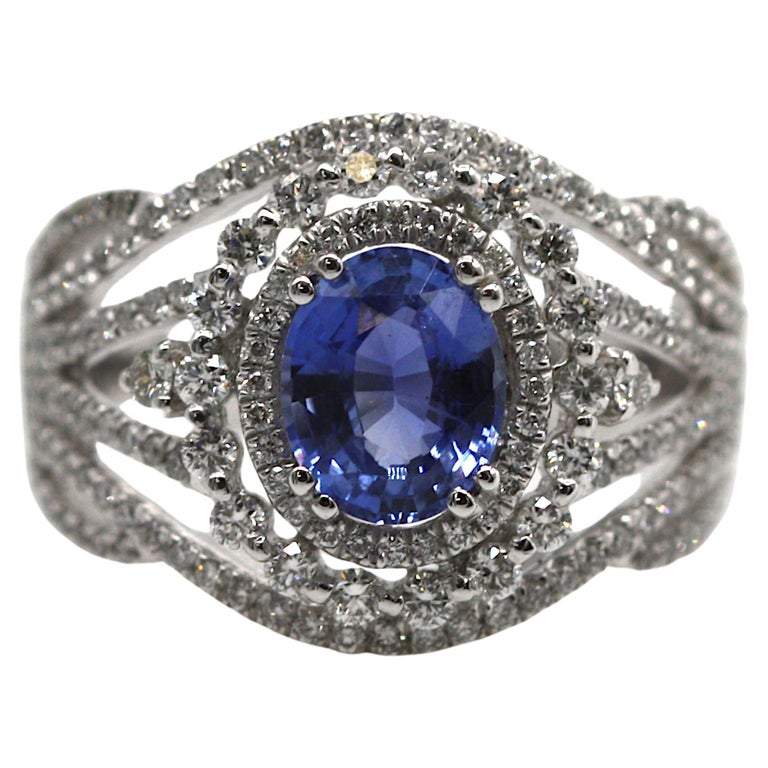 Platinum Blue Sapphire and Diamond Ring For Sale at 1stDibs