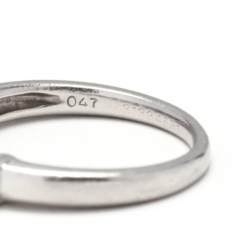 Platinum and Diamond 5 Stone Bar Set Band For Sale at 1stDibs