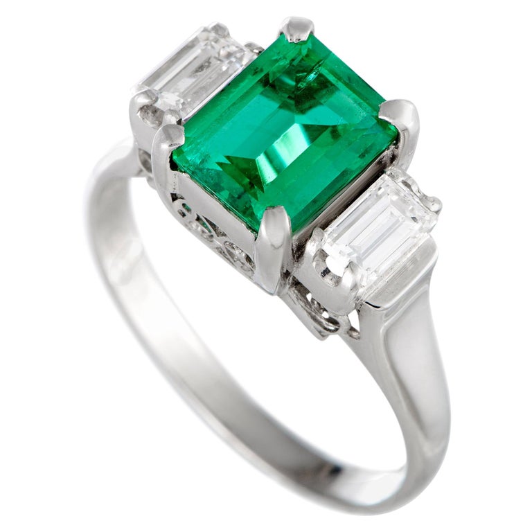 Platinum Diamond and Emerald Rectangle Ring at 1stDibs