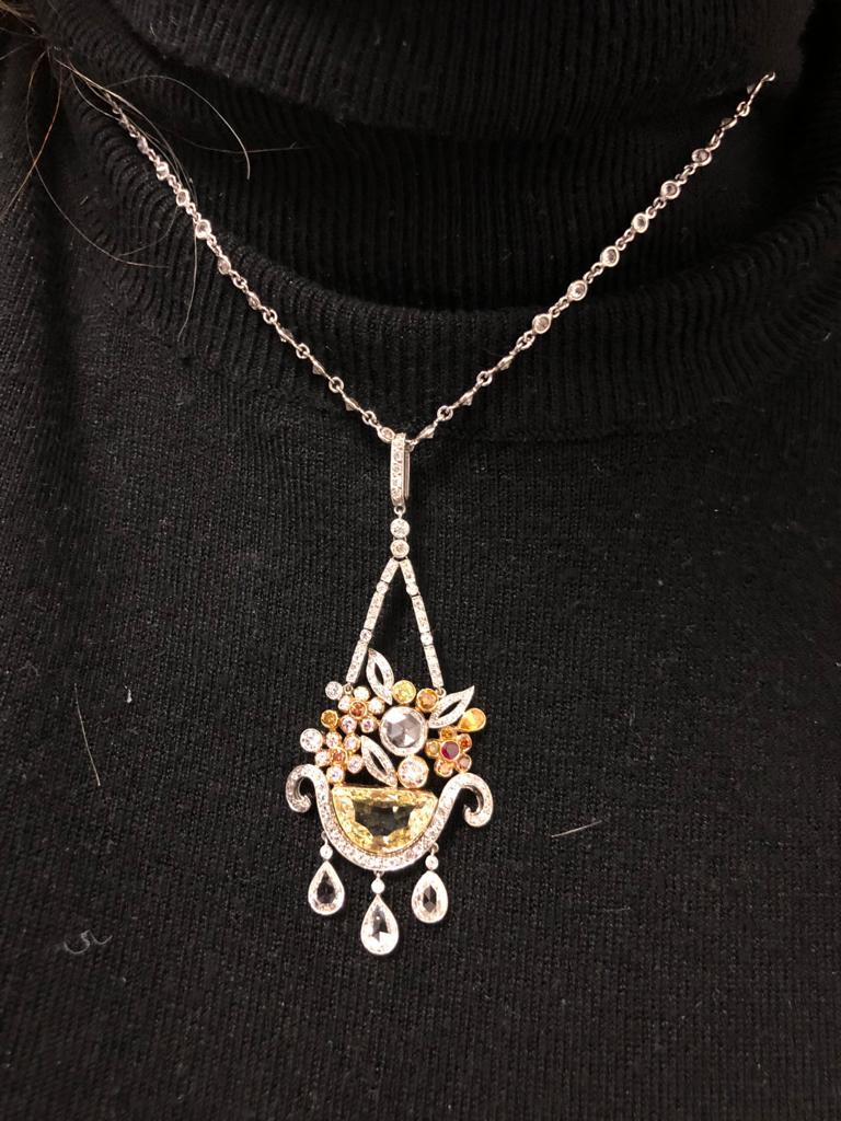 Platinum Fancy Colored Diamonds Necklace For Sale at 1stDibs