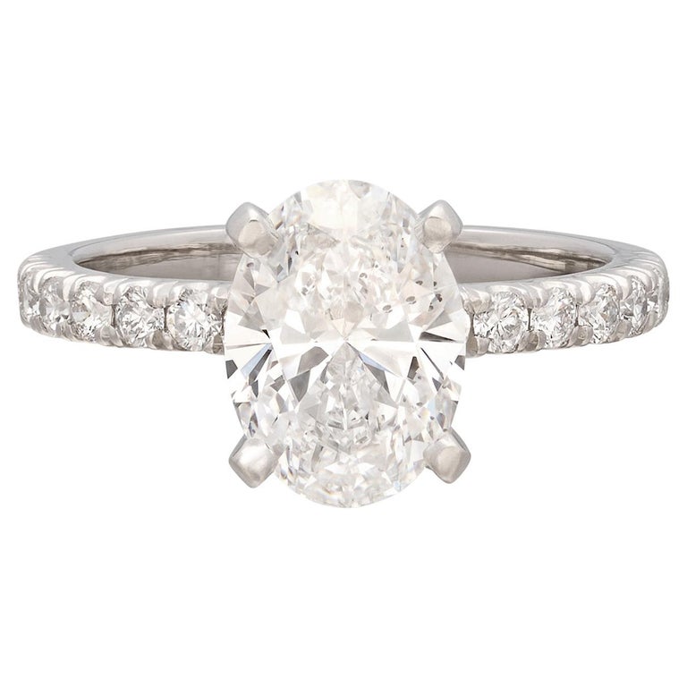 Platinum GIA 1.80 D/SI1 Oval Diamond Ring For Sale at 1stDibs