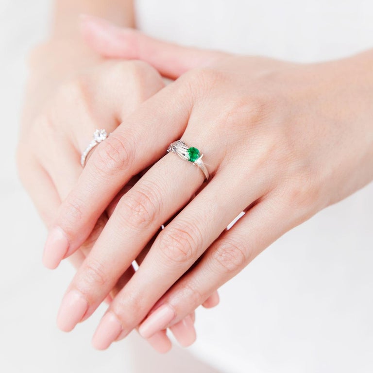 Platinum Natural Round 0.42 Carat Green Emerald Mythical Fantasy ...