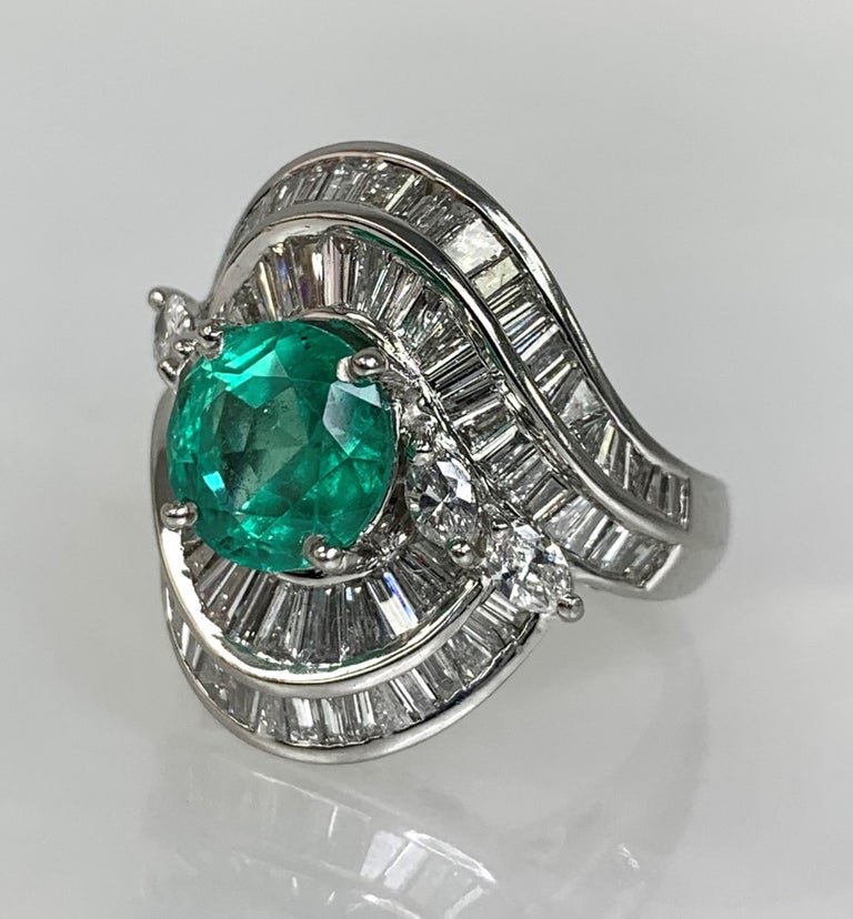 Platinum Round Shaped Emerald Diamond Ring For Sale at 1stDibs