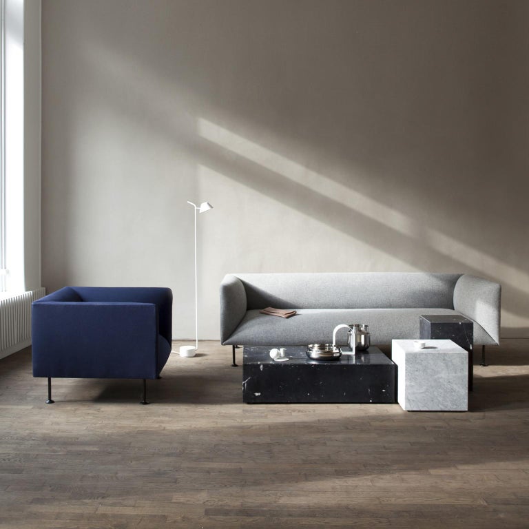 Plinth, Cubic, White Marble For Sale at 1stDibs