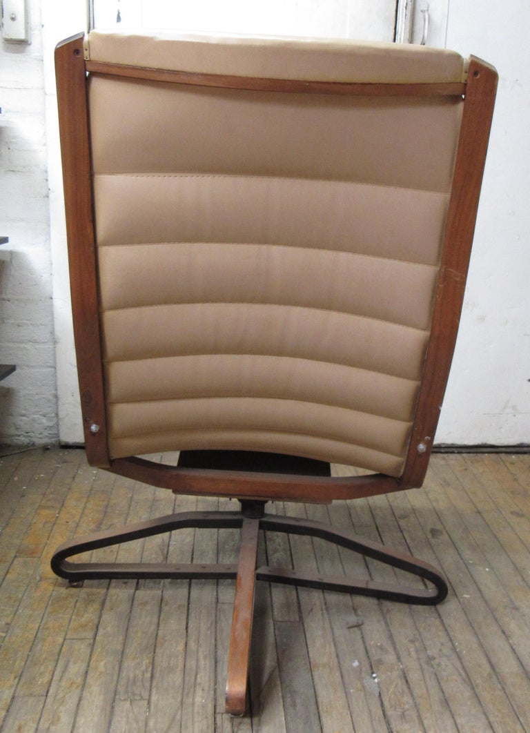 Plycraft Lounge Chair with Ottoman at 1stDibs