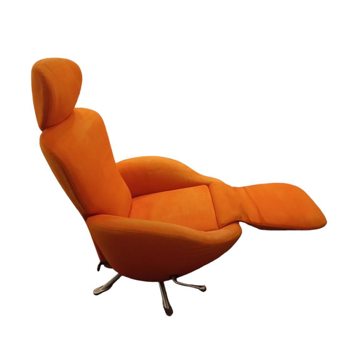 Cassina relax armchair model K10 Dodo For Sale at 1stDibs
