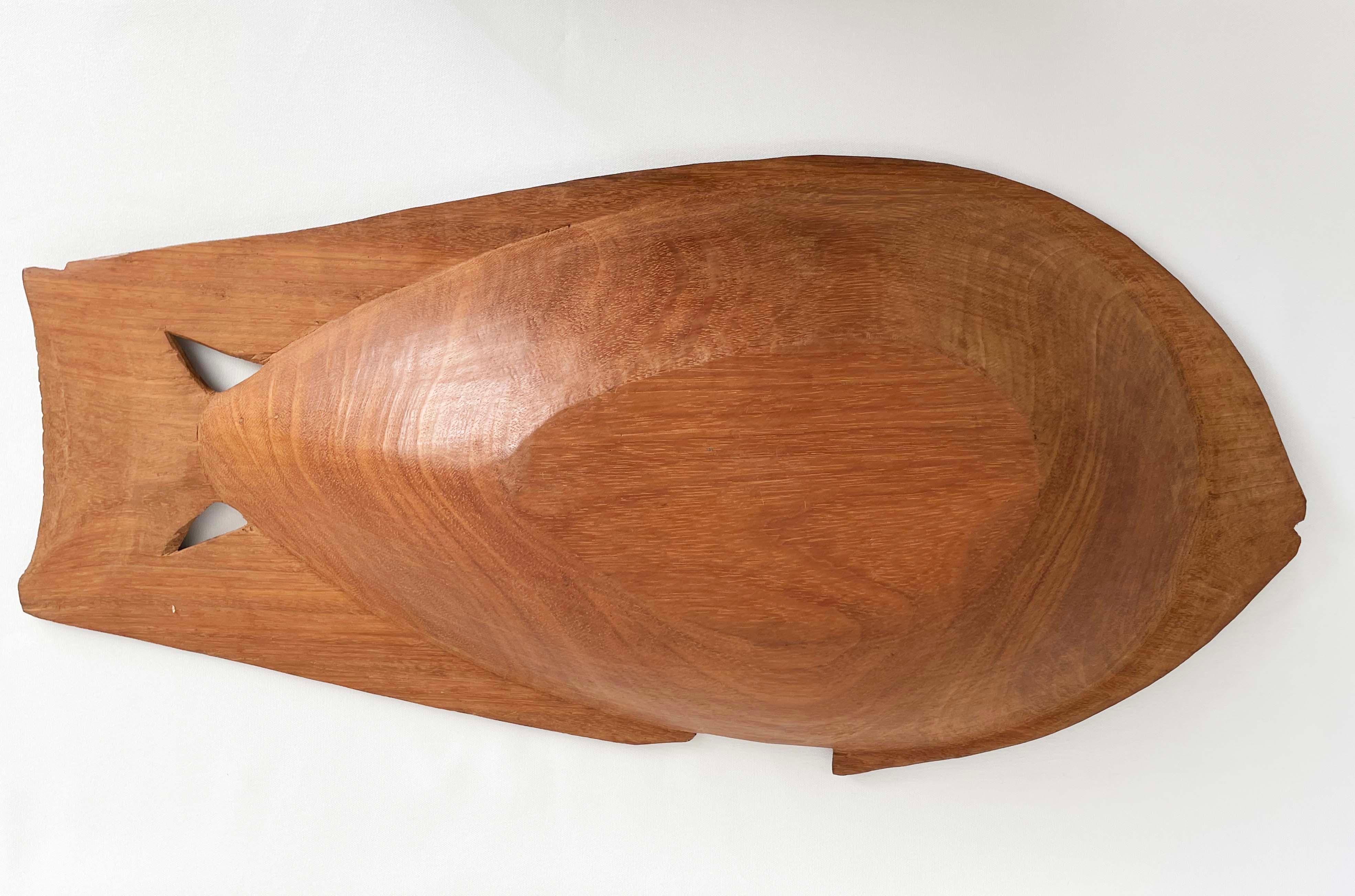Polynesian Decorative Carved Timber Fish Bowl, 20th Century For Sale at ...