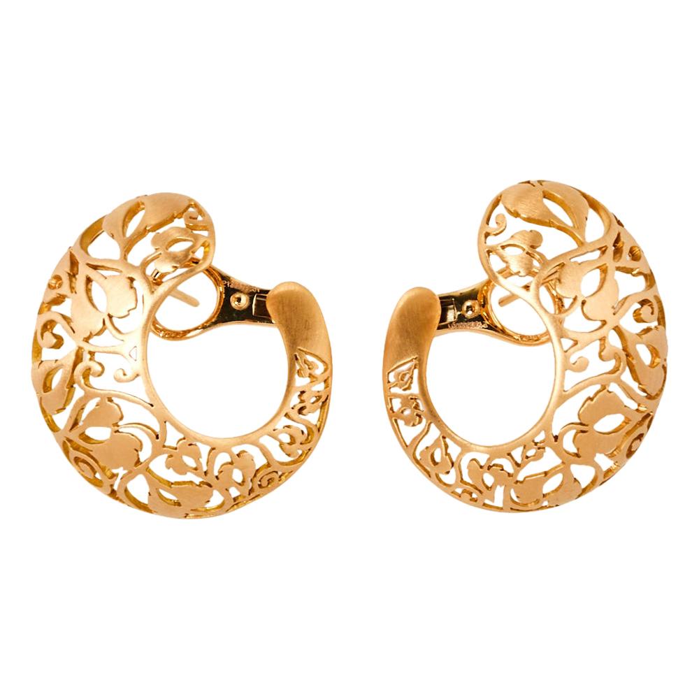 Pomellato Arabesque Matt finish 18K Rose Gold Stud Earrings at 1stDibs ...