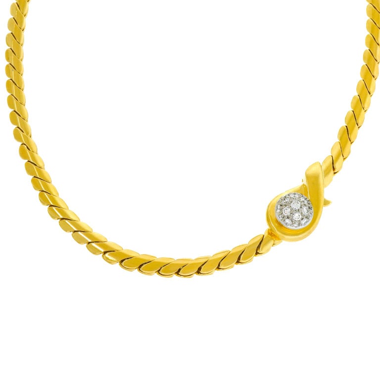 Pomellato Gold Necklace with Decorative Diamond Catch For Sale at 1stDibs