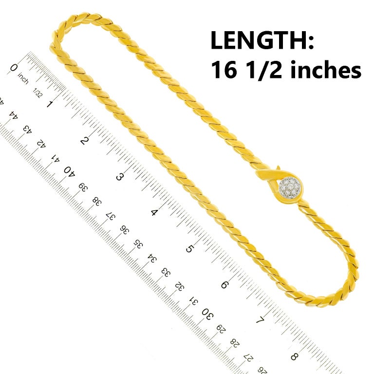 Pomellato Gold Necklace with Decorative Diamond Catch For Sale at 1stDibs