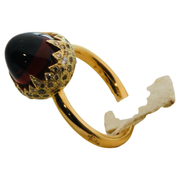 Pomellato Yellow Gold 18k, Diamonds and Garnet Cabochon Chimera Ring ...
