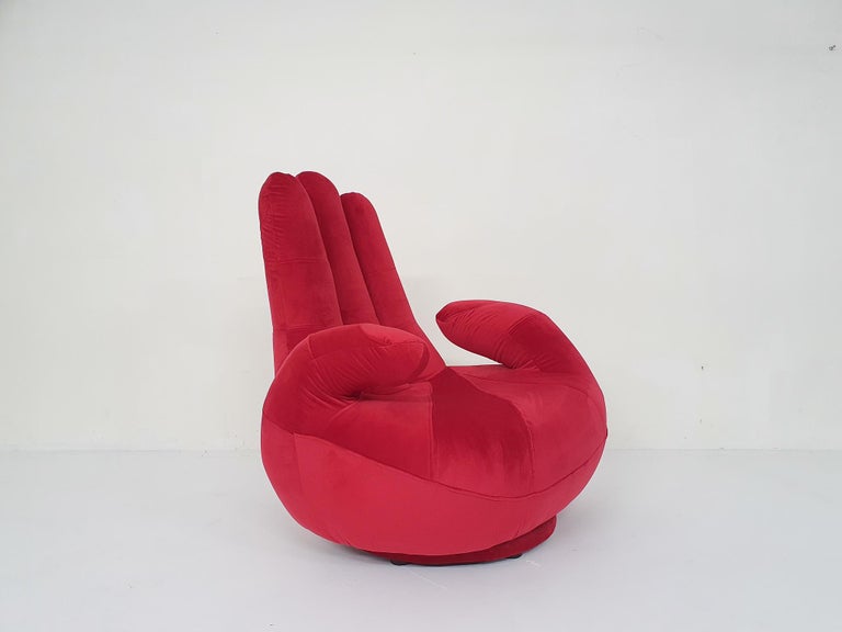 Pop-Art "Hand-Shaped" Swivel Lounge Chair, 1980's For Sale at 1stDibs