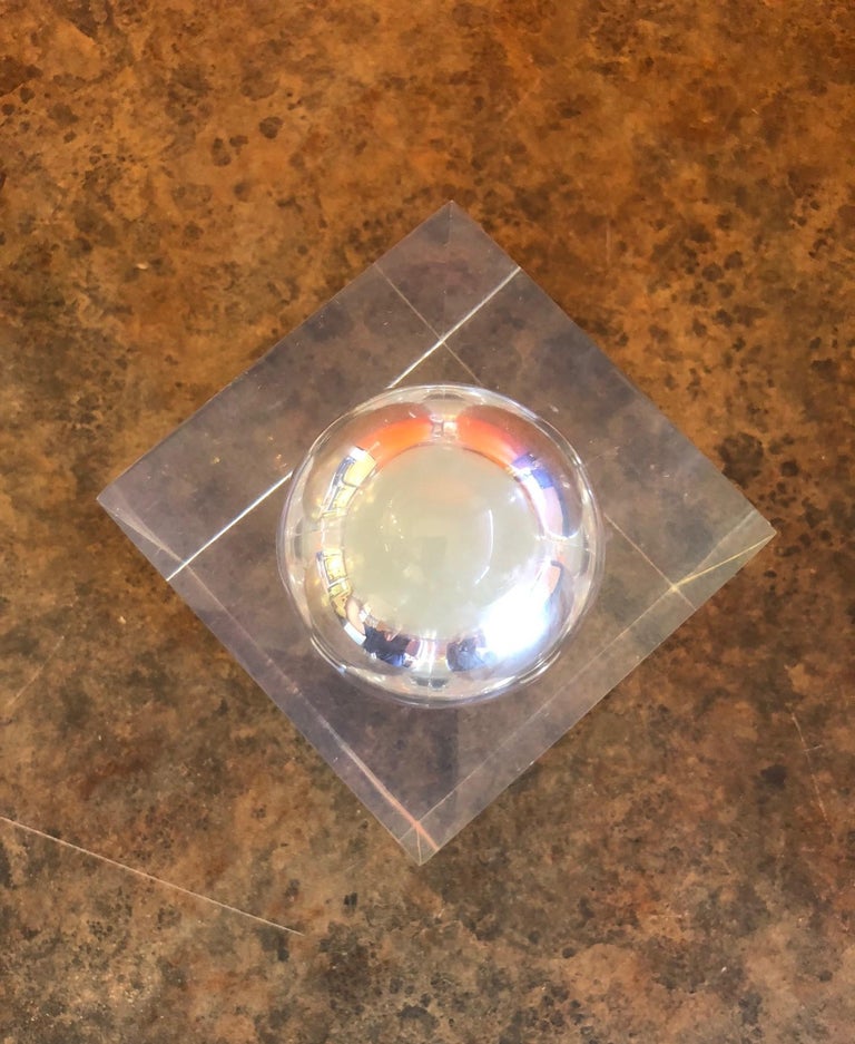 Pop Art Light Bulb Sculpture / Paperweight in Lucite by Pierre Giraudon ...