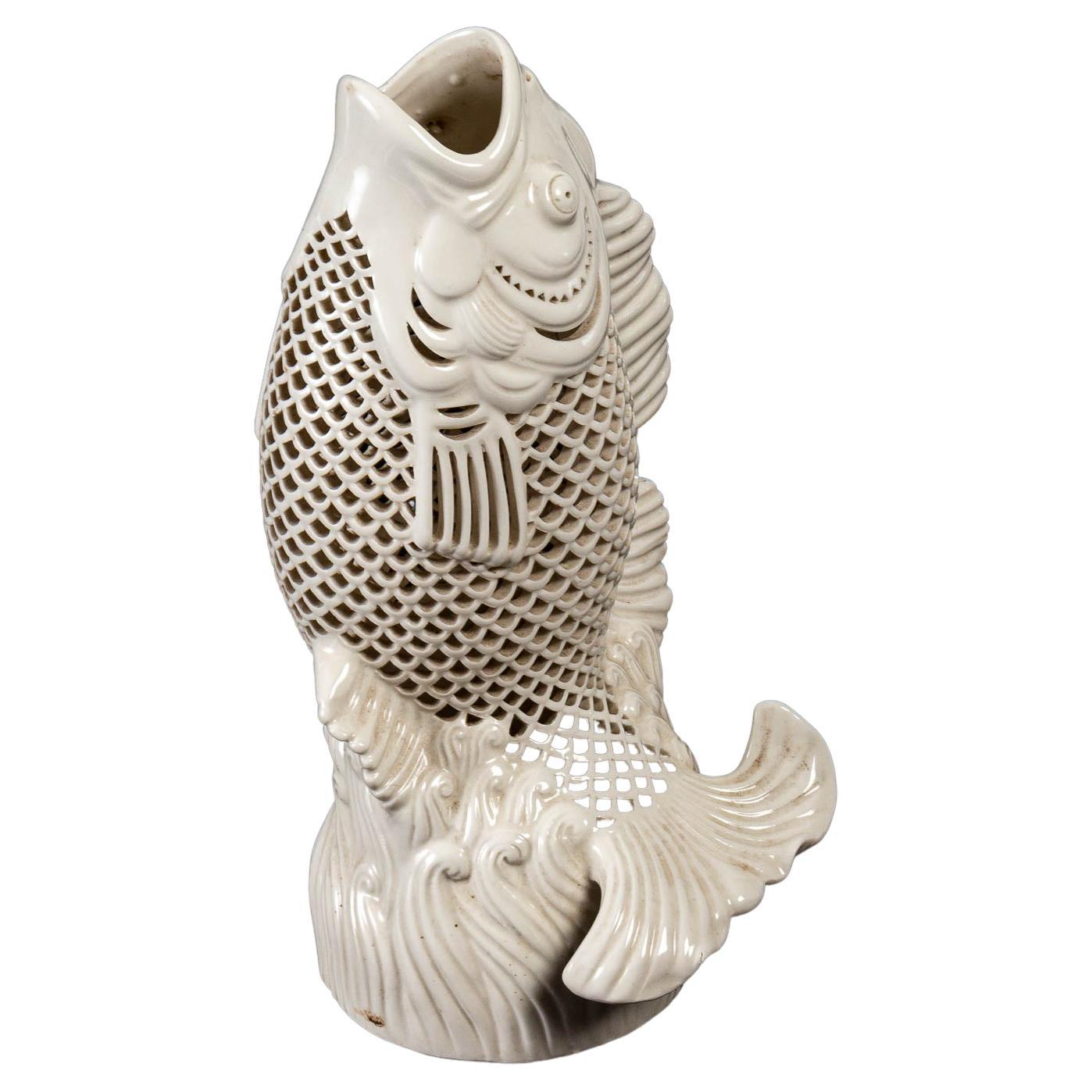 White Minimal Geometric Shape Sculpture in Porcelain For Sale at 1stDibs