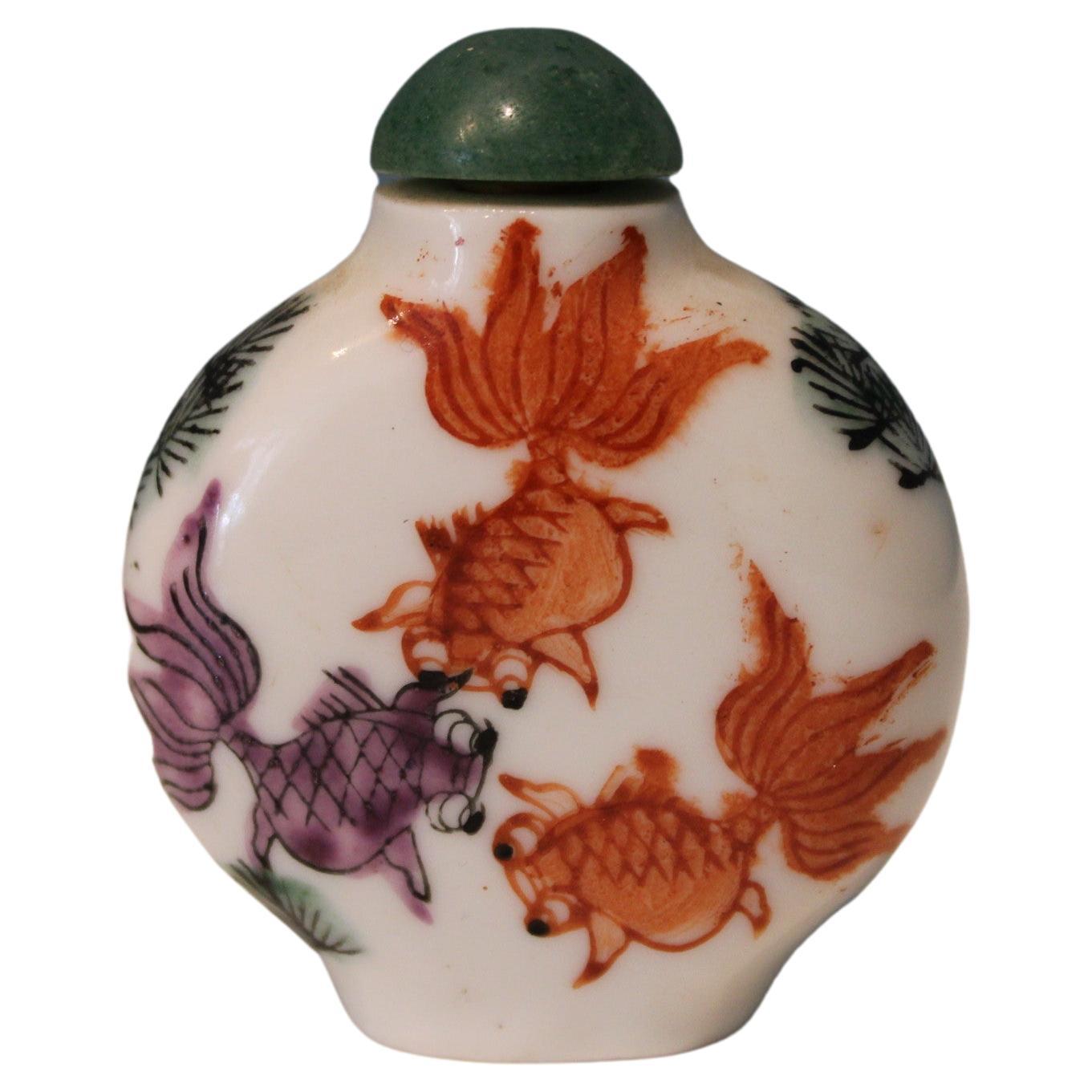 Porcelain Chinese snuff bottle For Sale at 1stDibs