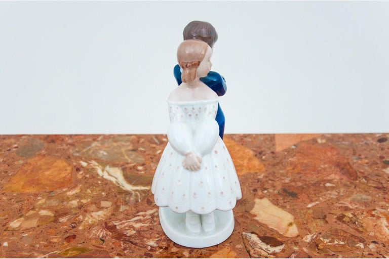 Porcelain Figurine Bing and Grondahl, No. 2162 For Sale at 1stDibs