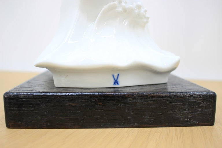 Porcelain Seagull / Meissen, 1930s at 1stDibs