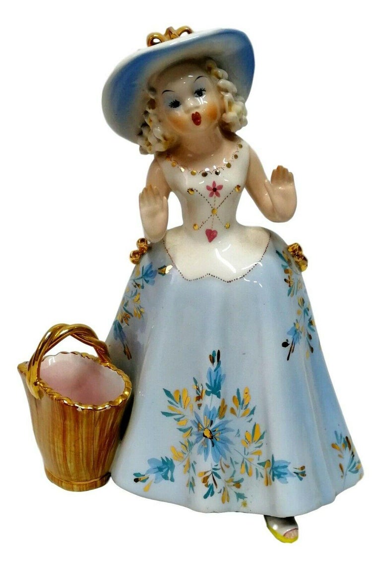 Porcelain Statue "Lady with Basket #207", Design Giovanni Girardi ...