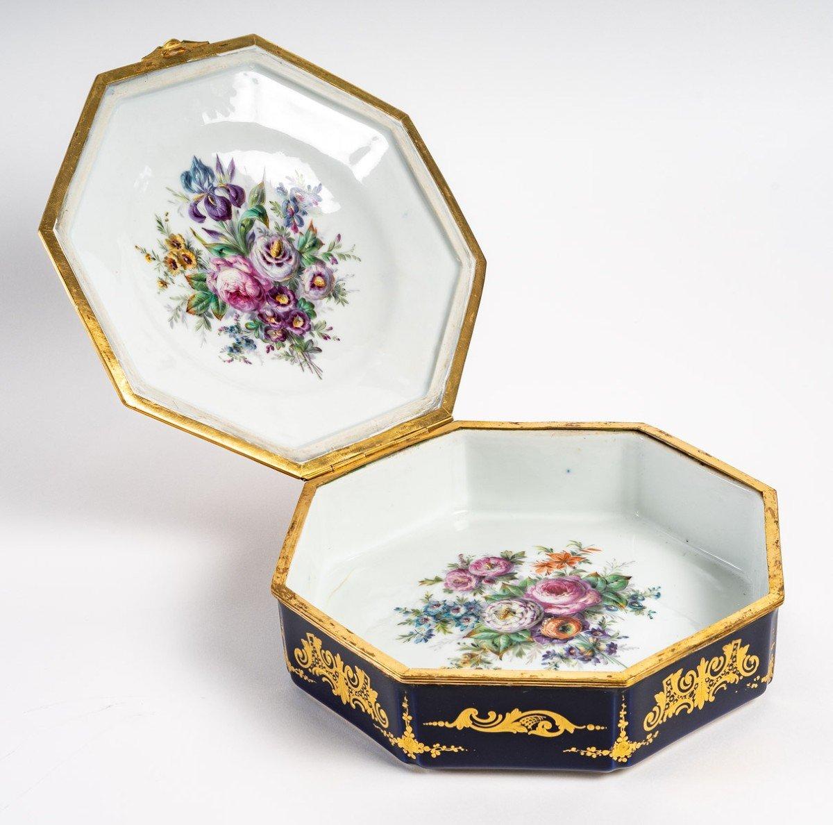 Porcelaine Box from Limoge For Sale at 1stDibs
