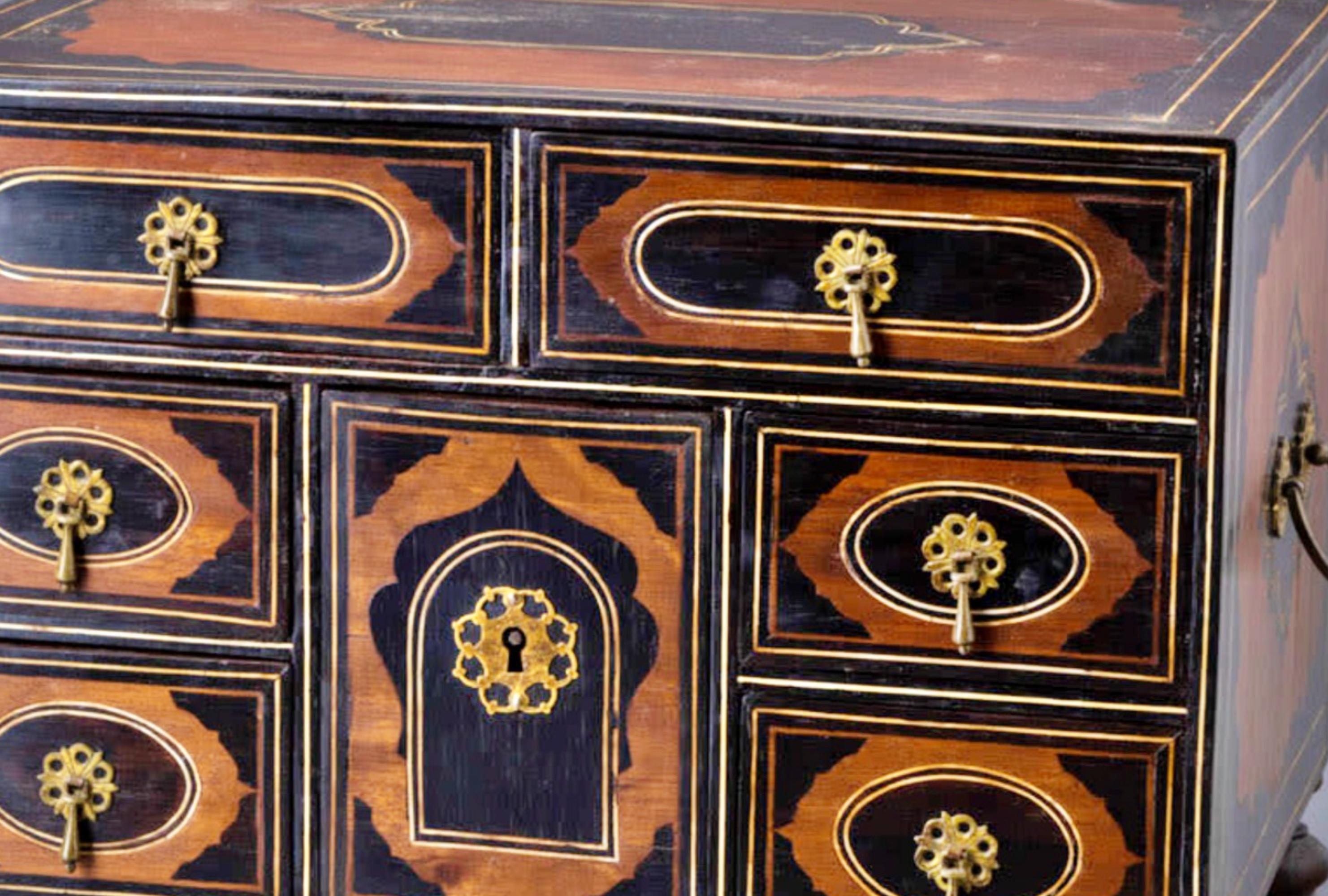 Portuguese Cabinet 17th Century in Rosewood at 1stDibs | rosewood portugal
