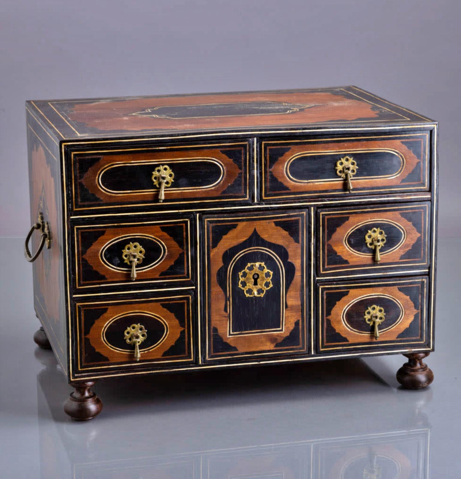 Portuguese Cabinet 17th Century in Rosewood at 1stDibs | rosewood portugal