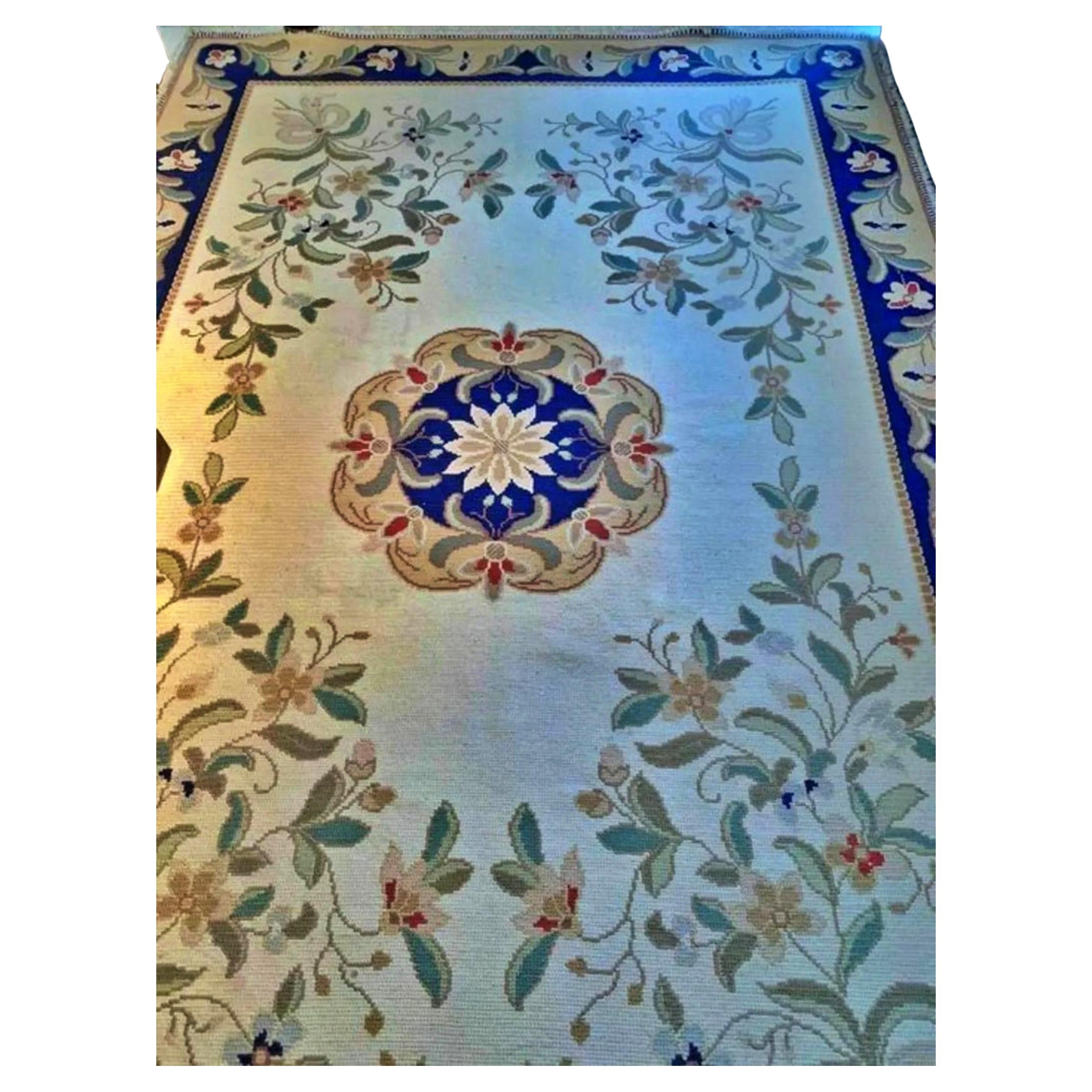 Portuguese Rug "Arraiolos", 20th Century For Sale at 1stDibs