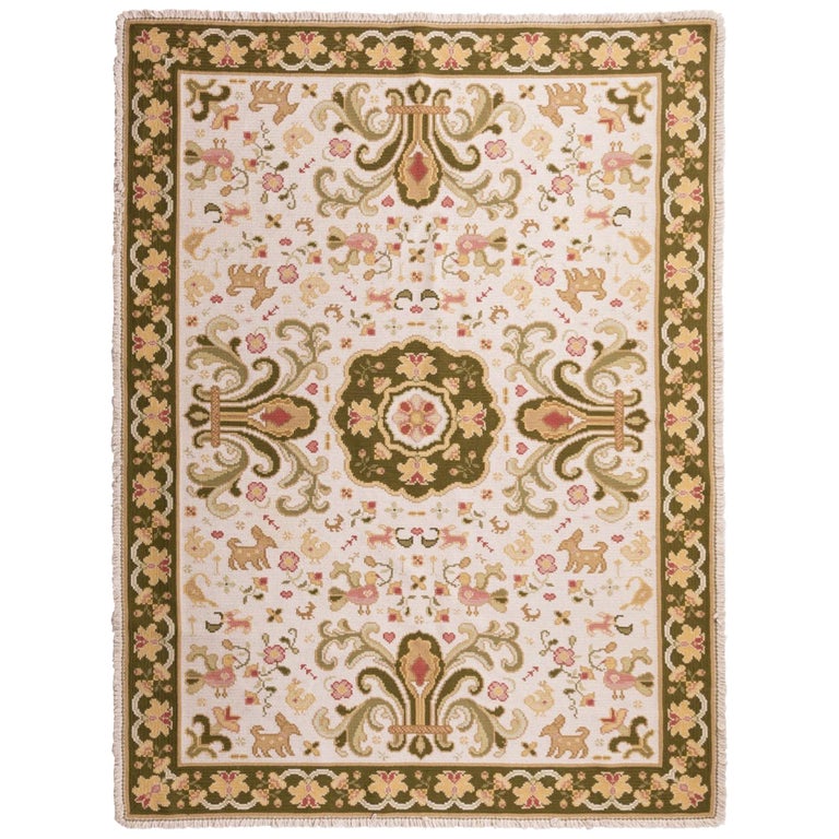 Portuguese Rug "Arraiolos", 20th Century For Sale at 1stDibs