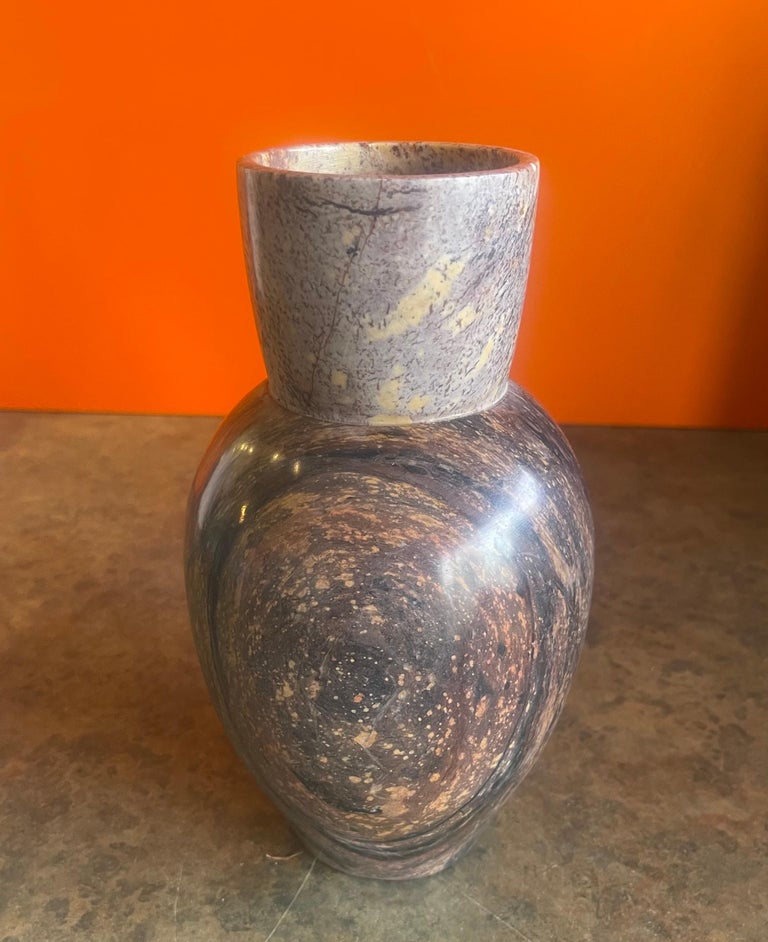Post-Modern Italian Marble Vase For Sale at 1stDibs