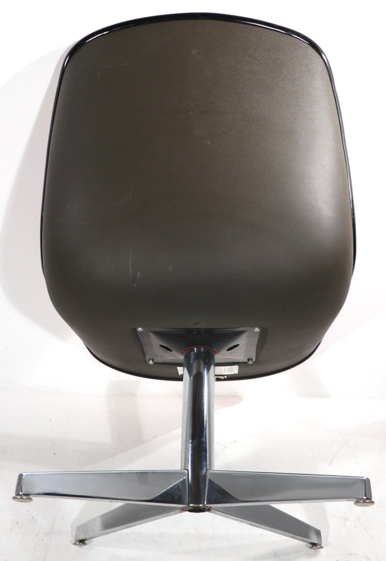 Post Modern Office Desk Chairs by Steelcase at 1stDibs