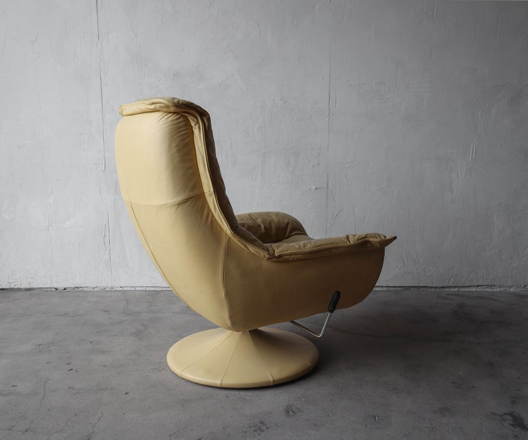 Post Modern Reclining Leather Lounge Chair and Ottoman For Sale at 1stDibs