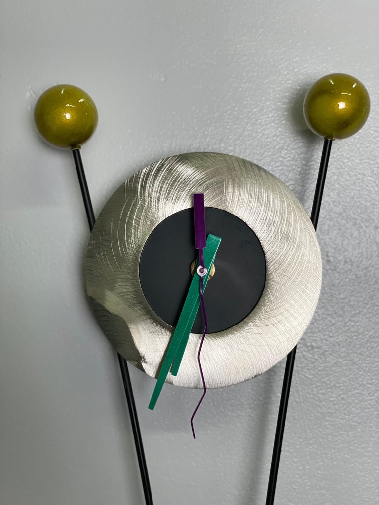 Post Modern Sculptural Clock in the Style of Sosstass For Sale at 1stDibs
