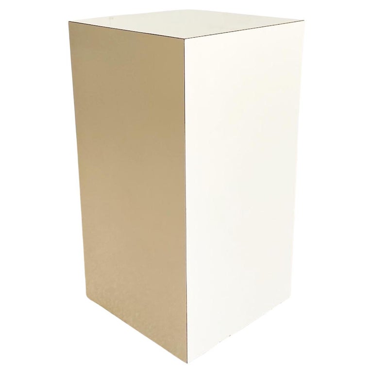 Postmodern Cream Lacquer Laminate Side Table/Pedestal For Sale at 1stDibs