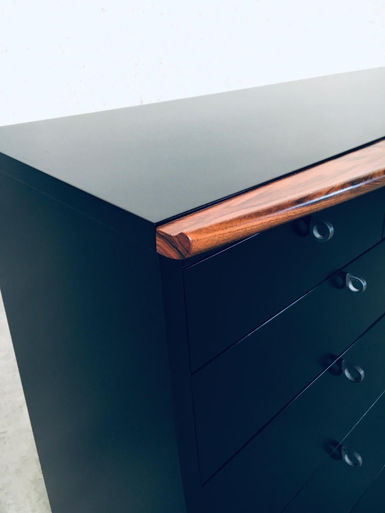 Postmodern Design Chest of Drawers by Umberto Asnago for Giorgetti ...