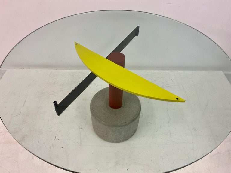 Postmodern Memphis Style Dining or Centre Table For Sale at 1stDibs