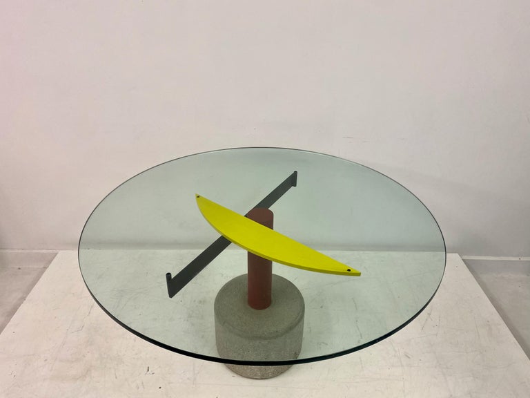 Postmodern Memphis Style Dining or Centre Table For Sale at 1stDibs