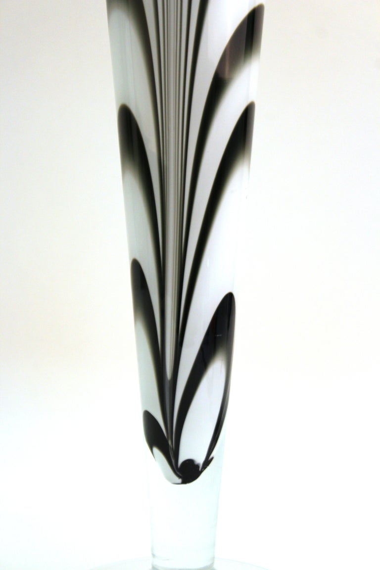 Postmodern Oversized Feathered Art Glass Vase For Sale at 1stDibs