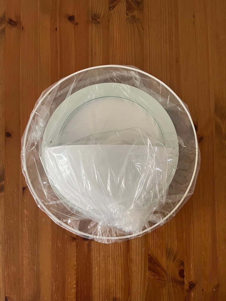 Postmodern dimmable Pair of White Wall Sconces by Marelli by Estiluz ...