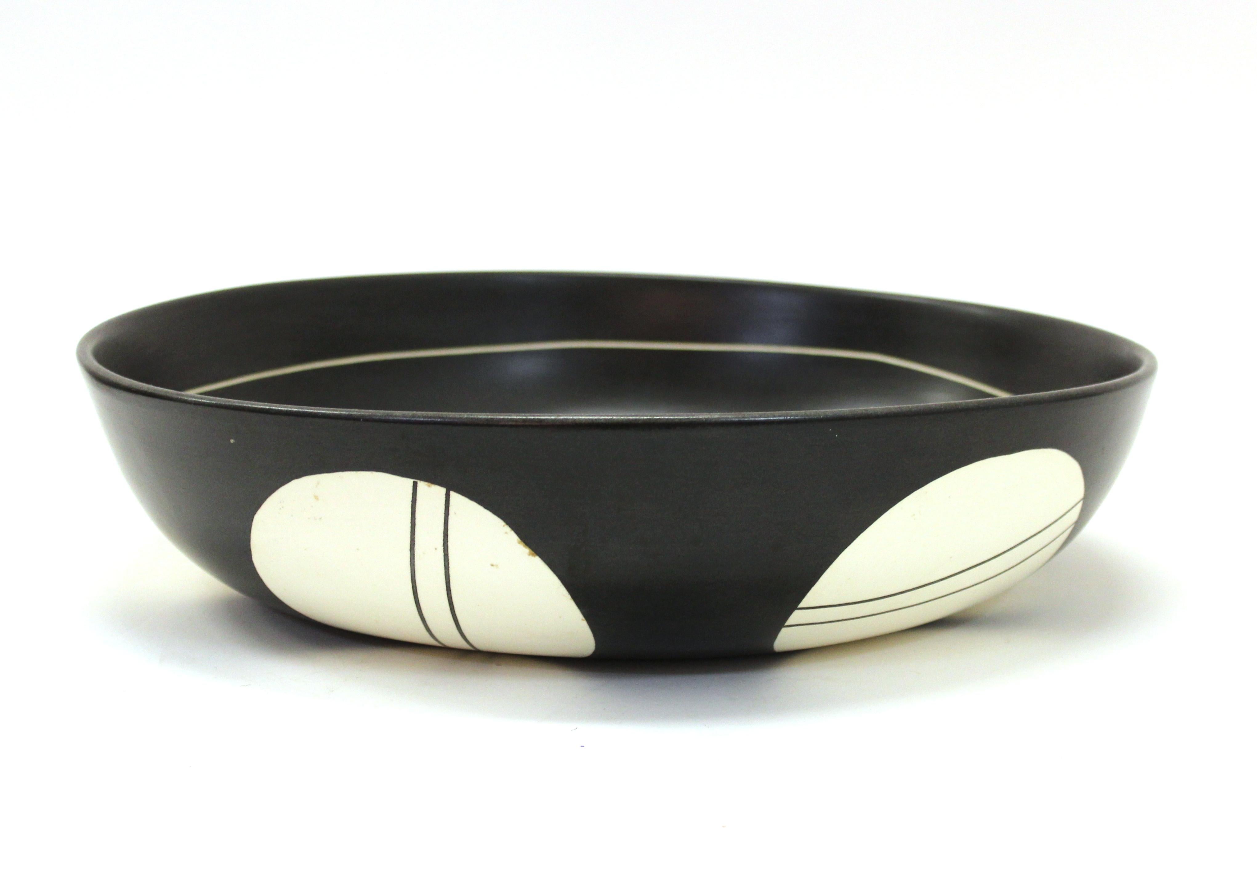 Postmodern Studio Pottery Charger Plate For Sale at 1stDibs