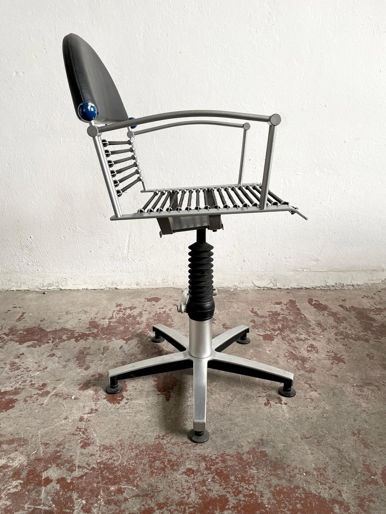 Postmodern 'Welonda' Swivel Chair with Adjustable Height by Wella ...